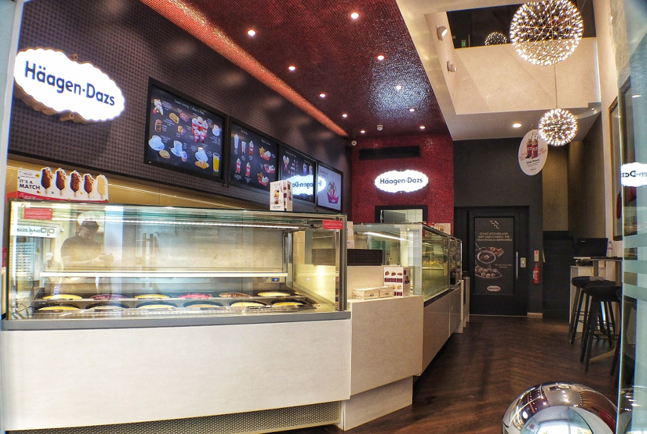 Shopfitting HÃ¤agen Dazs Ice-cream Parlor Valletta Malta | ISA Professional