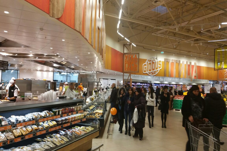 Shopfitting Globus Hypermarket Moscow Russia | ISA Professional